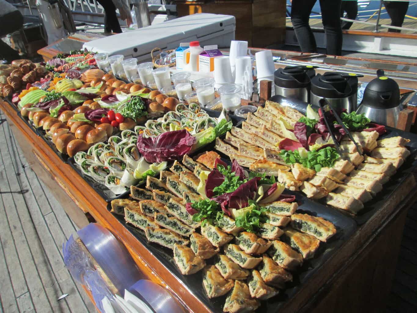 Delicious Food & Unbeatable Views With Manhattan by Sail's Champagne ...