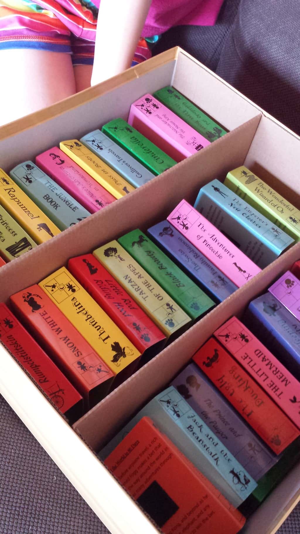 Dolly's Bookworm: A Fun Board Game