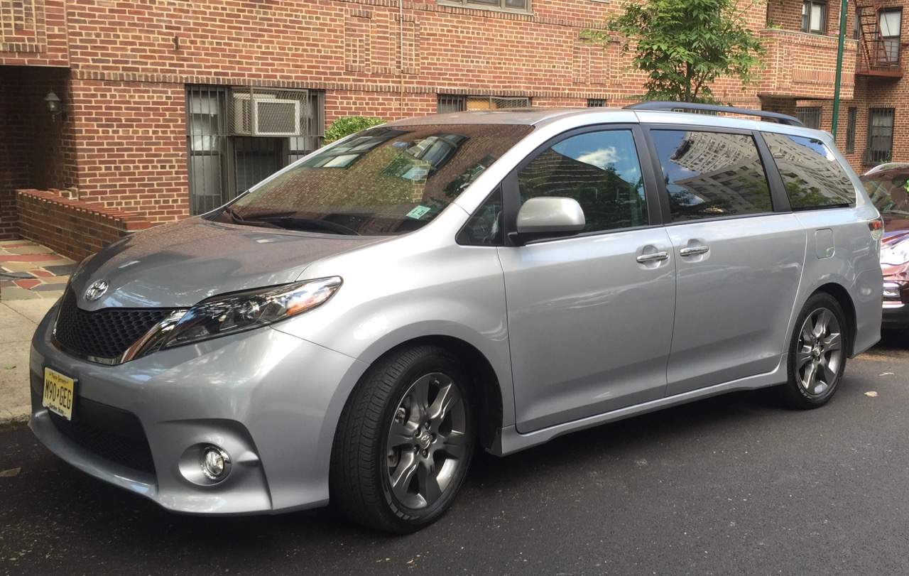 Family Road Trip with the 2016 Toyota Sienna